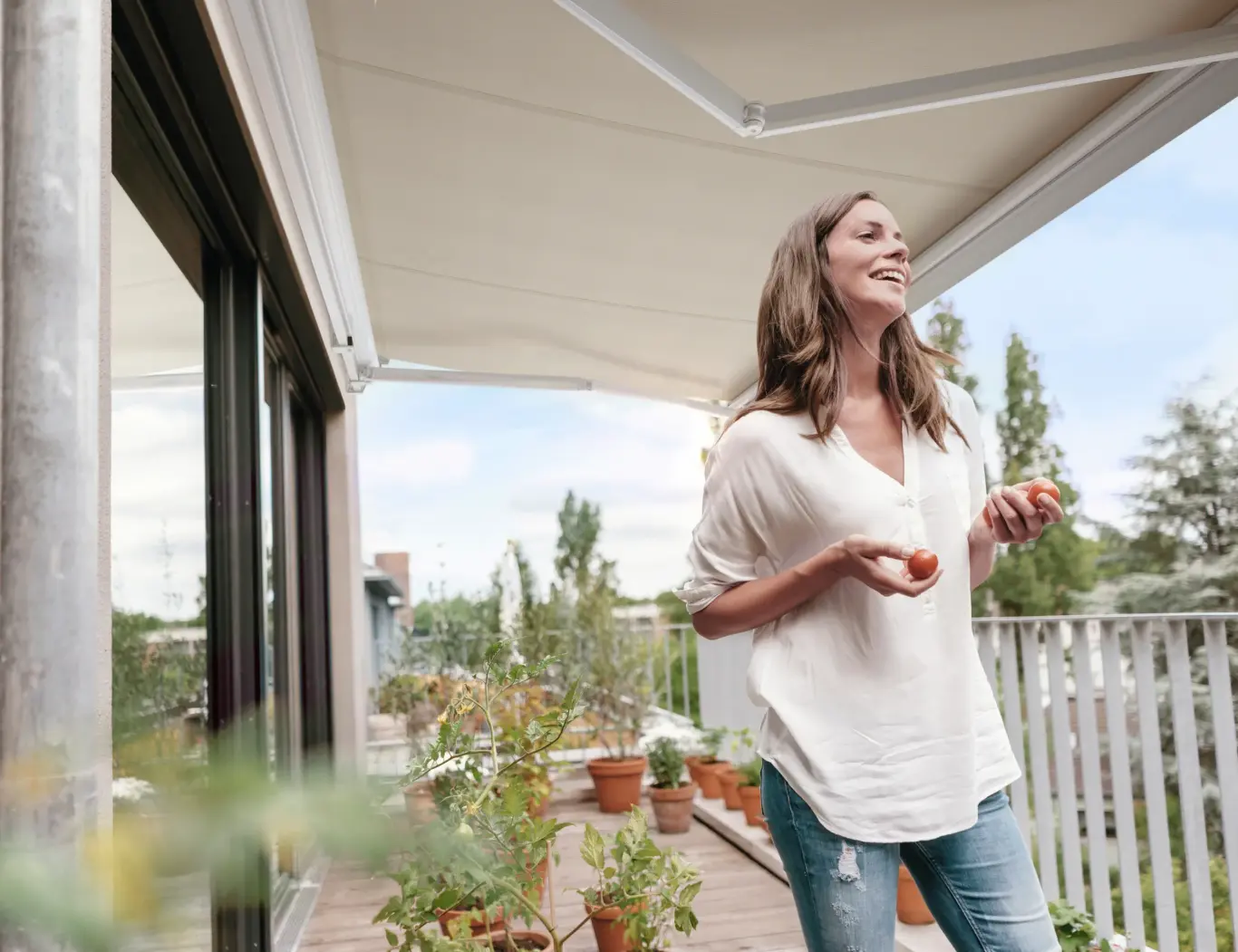 Balcony sun shading systems: a balcony staycation